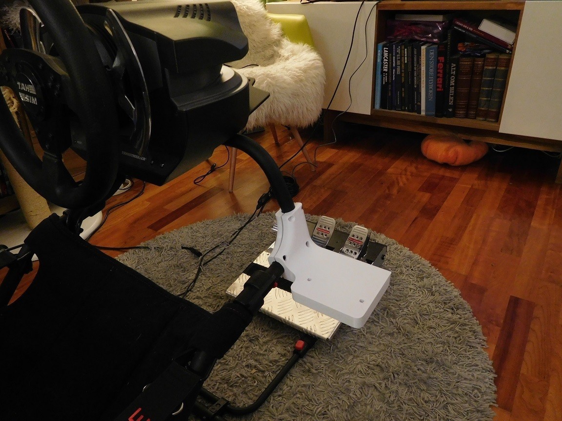 STL file Playseat Challenge Logitech shifter mount・3D printer design to ...